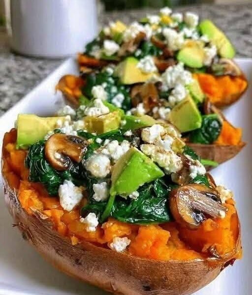 Stuffed Sweet Potatoes with Spinach, Mushrooms, Avocado & Feta – Easy ...