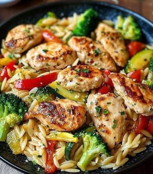 Golden Anti-Inflammatory Chicken Orzo with Mediterranean Vegetables ...